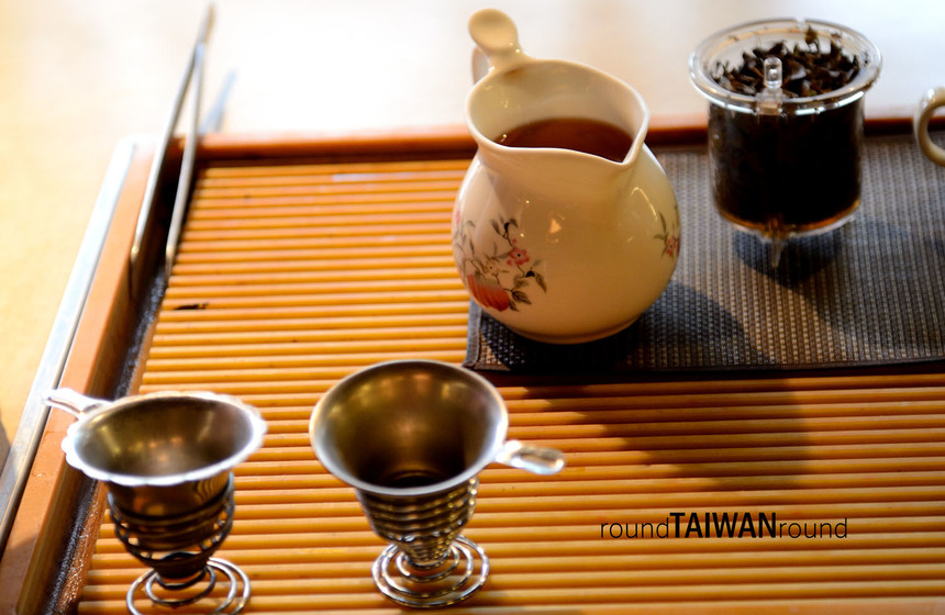 Yaoyue Tea House | Sip Tea and Be Fed on the Spectacular View | Round ...