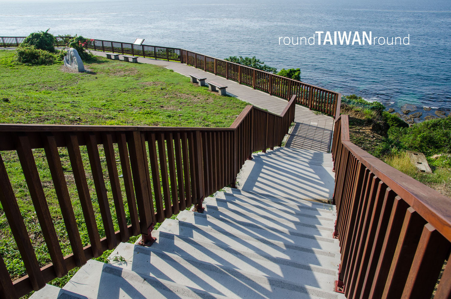 Sunrise Pavilion - Xiaoliuqiu Attractions Recommended | Round Taiwan Round